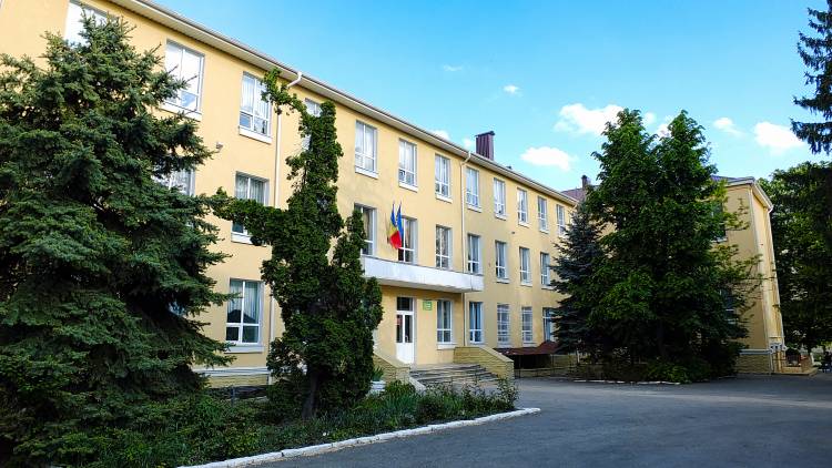 Liceul Teoretic „Dragoş Vodă” din comuna Stăuceni s-a alăturat ...